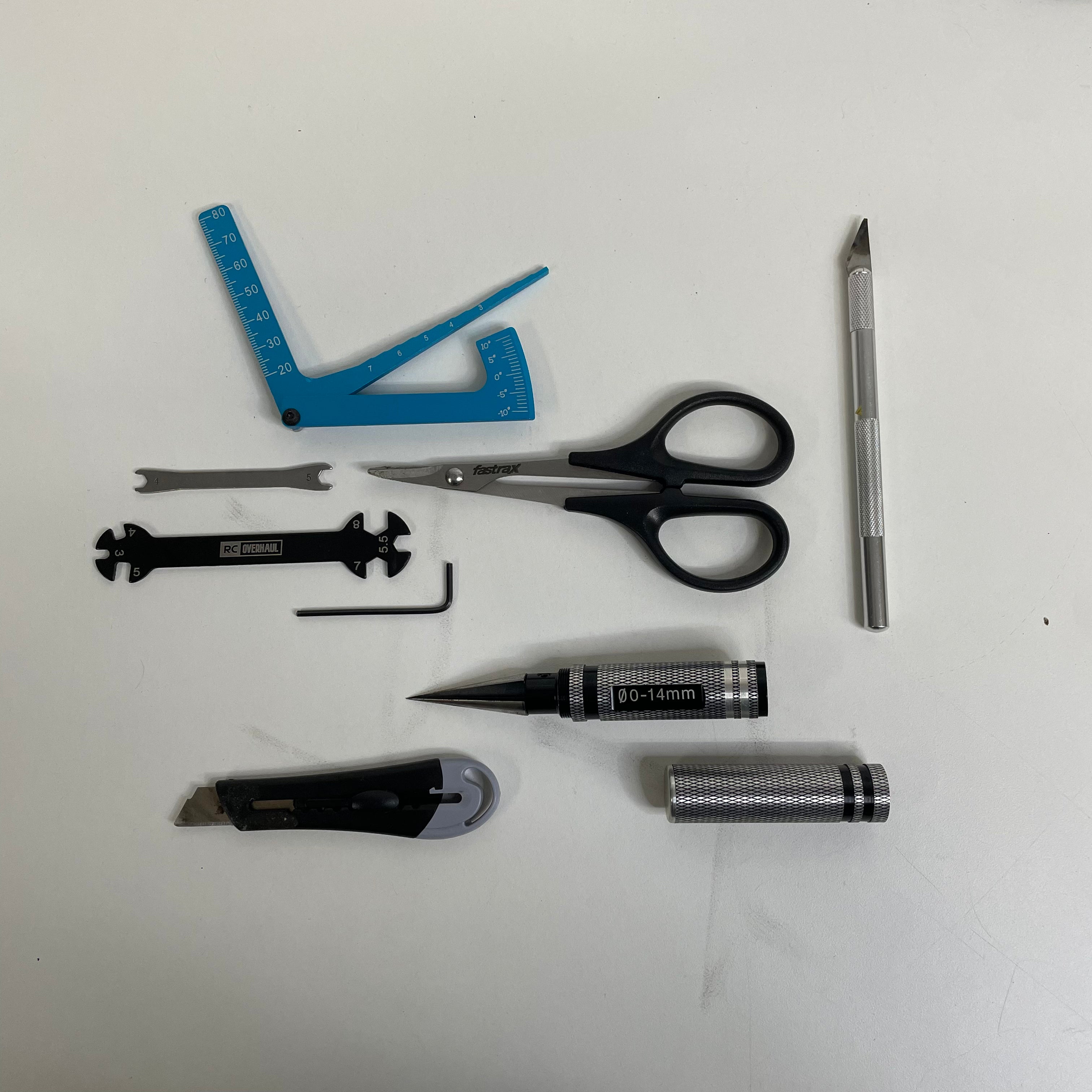 Assorted Tool Kit Scissors/Craft Knife/Camber Gauge/Turnbuckle/Body Re ...